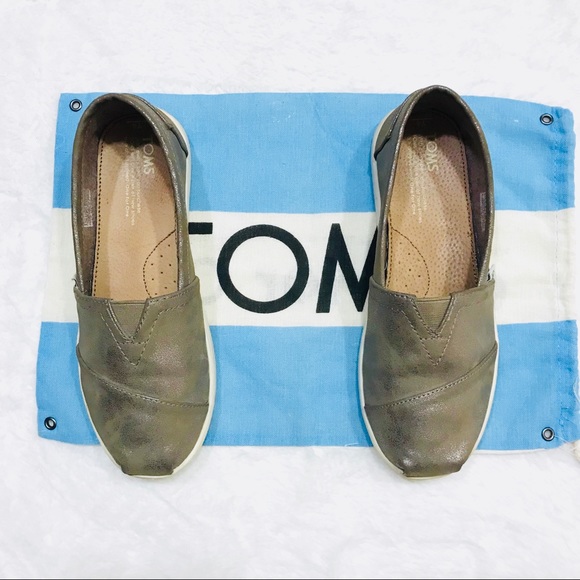 Toms | Shoes | Metallic Gold Toms | Poshmark